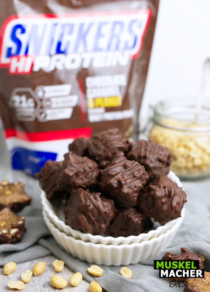 High Protein Snickers Snack | Muskelmacher Shop High Protein Snickers ...